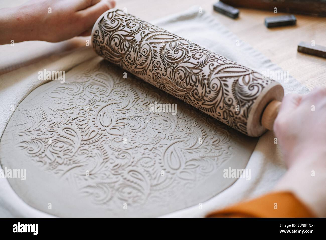 Decorating technique hi-res stock photography and images - Alamy