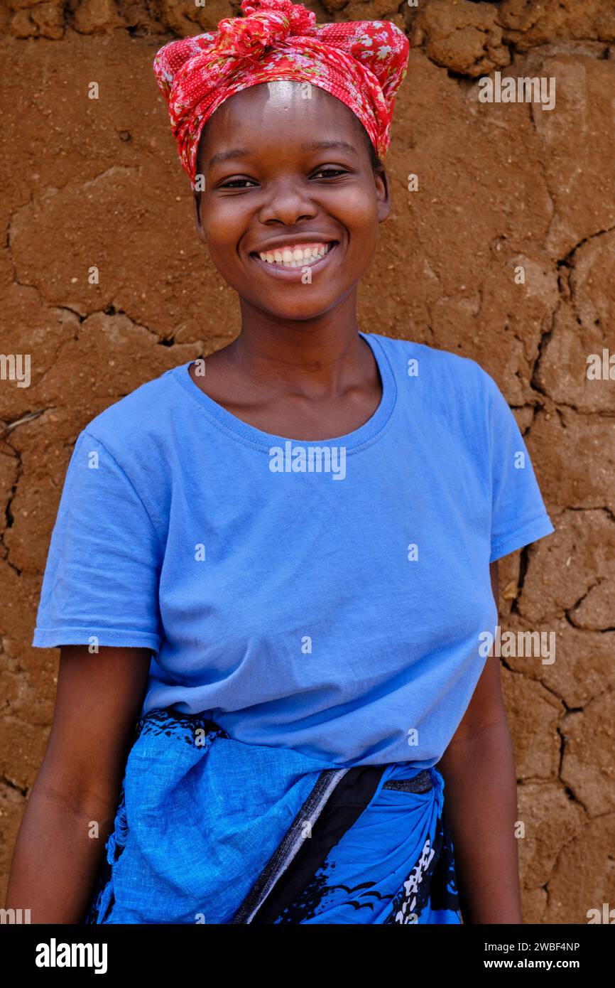 Zimbabwe village hi-res stock photography and images - Alamy