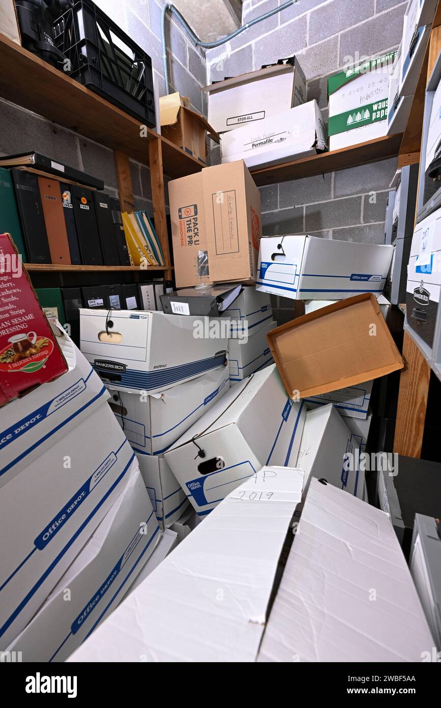 Accounts payable record storage hi-res stock photography and images - Alamy