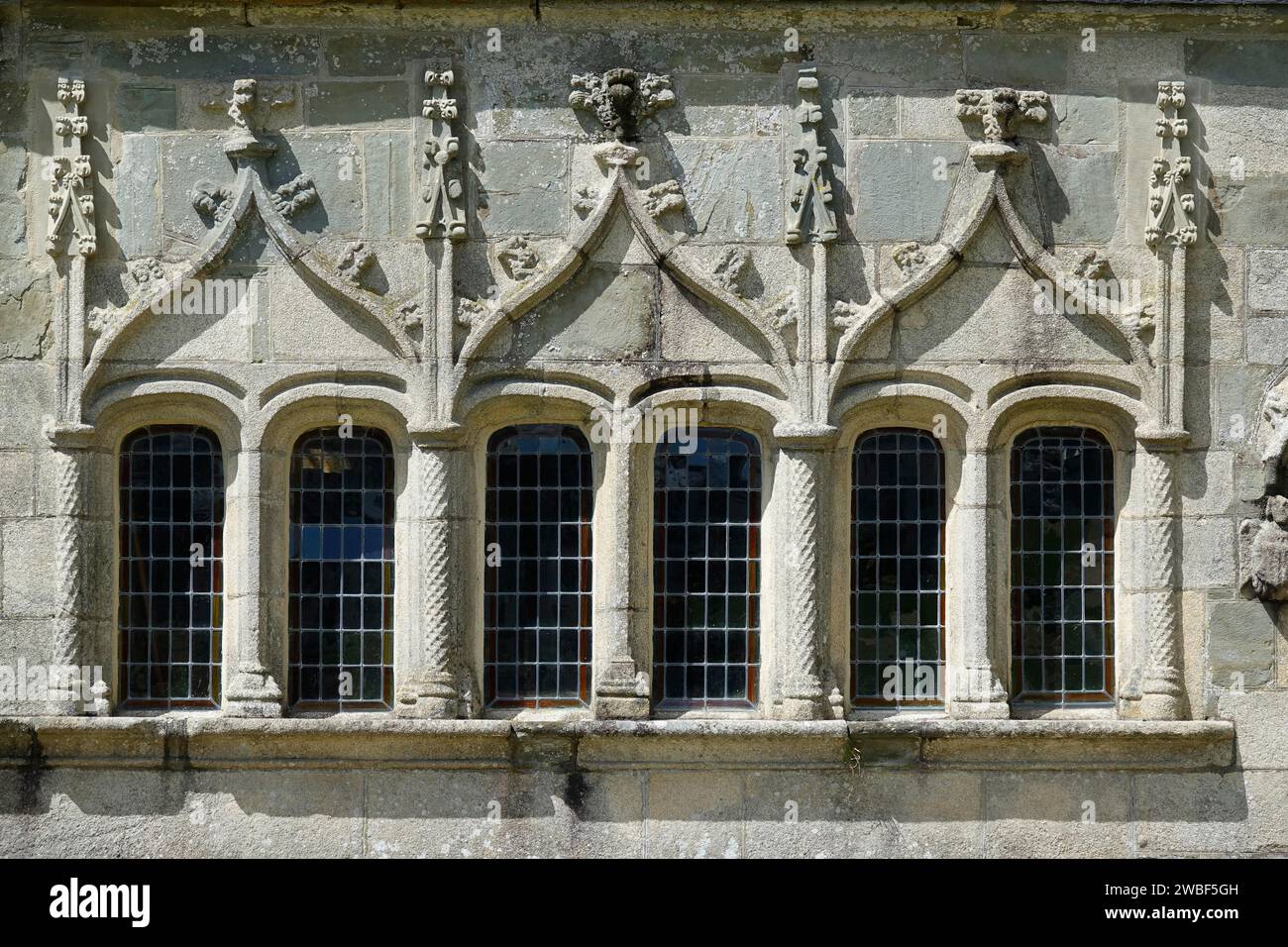 Window of the ossuary from the 16th century, Enclos Paroissial de ...