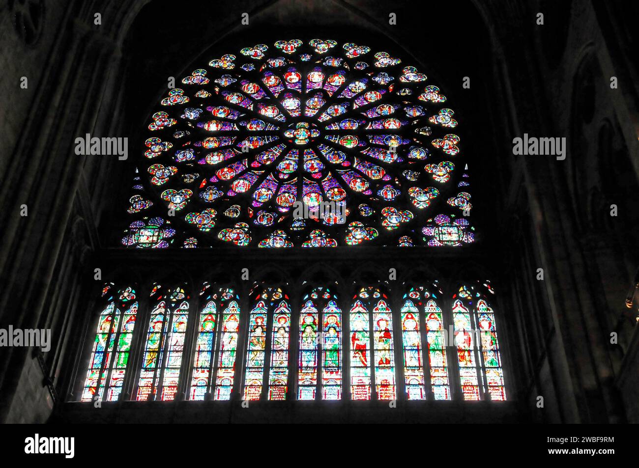 Rose window, stained glass window, Notre-Dame de Paris Cathedral, Ille ...