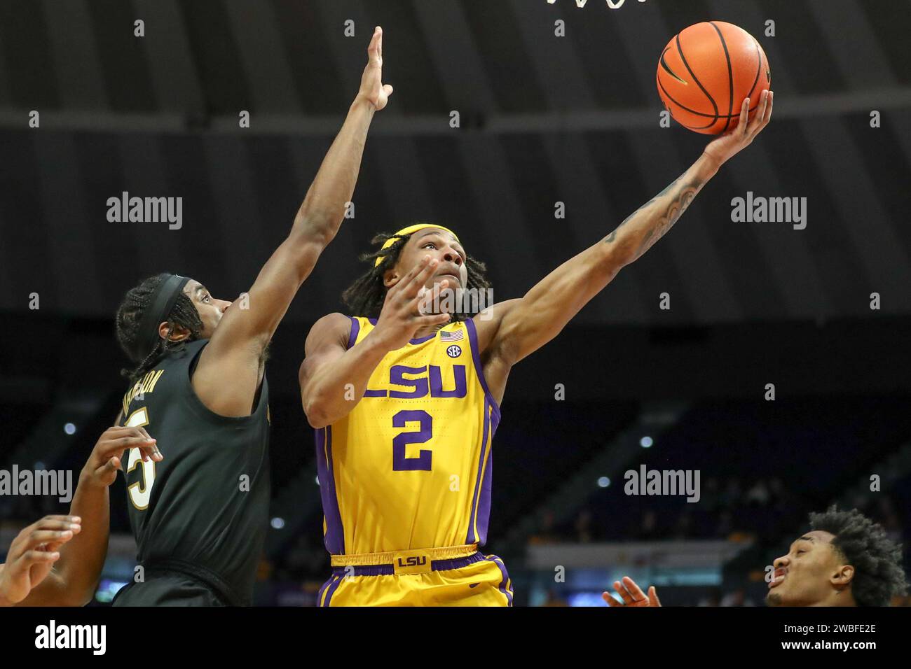Baton Rouge, LA, USA. 09th Jan, 2024. LSU's Mike Williams III (2) puts ...