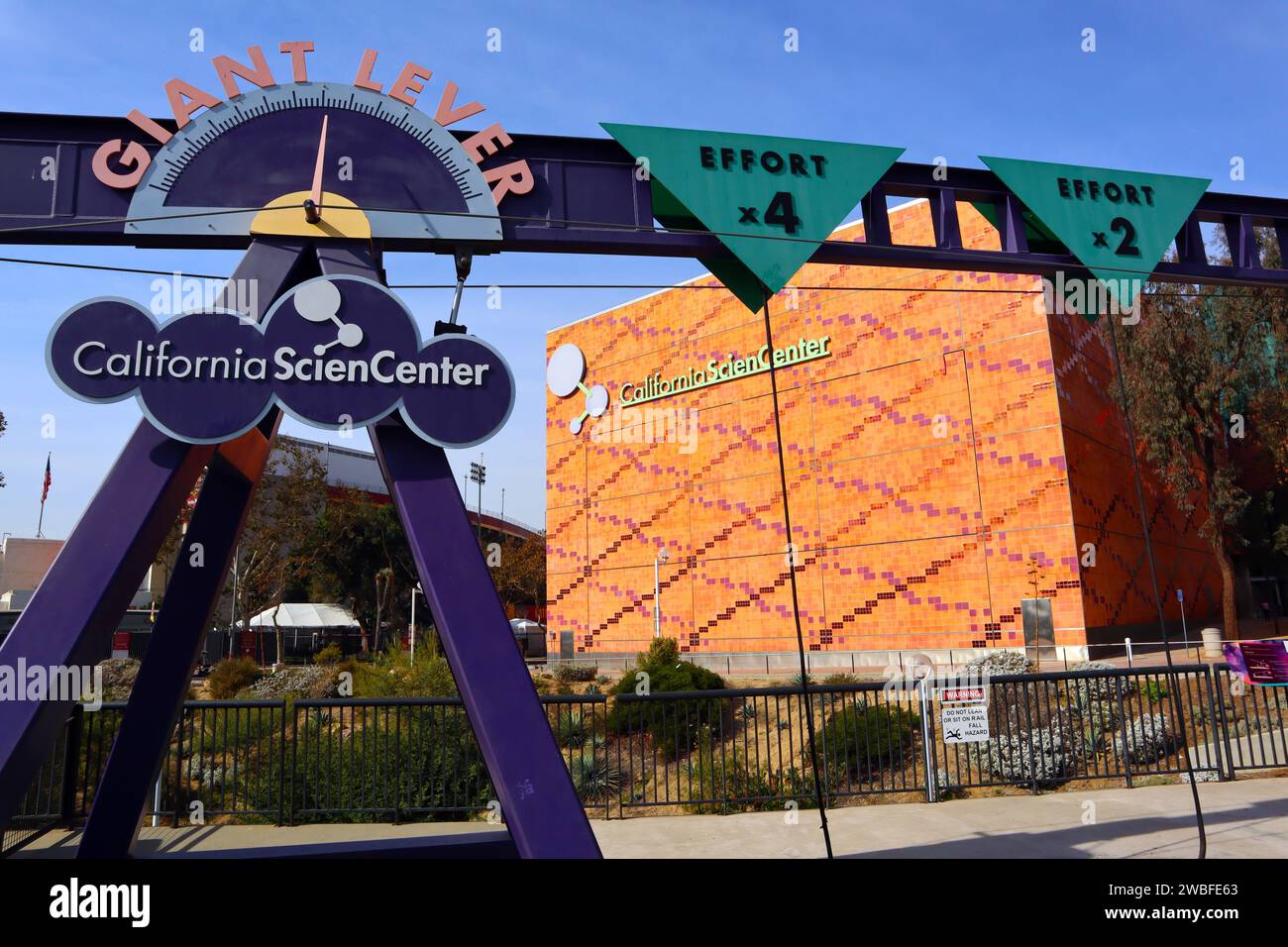 Los Angeles, California: ScienCenter, California Science Center Museum ...