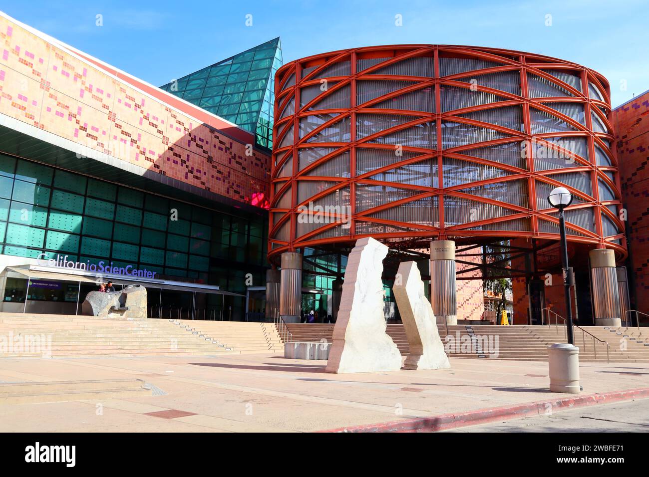 Los Angeles, California: ScienCenter, California Science Center Museum ...