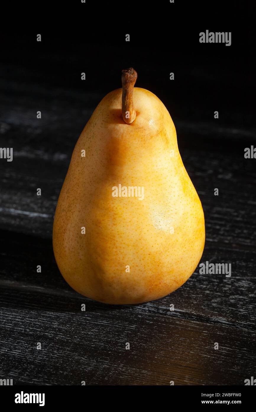 Dark yellow fruit hi-res stock photography and images - Alamy