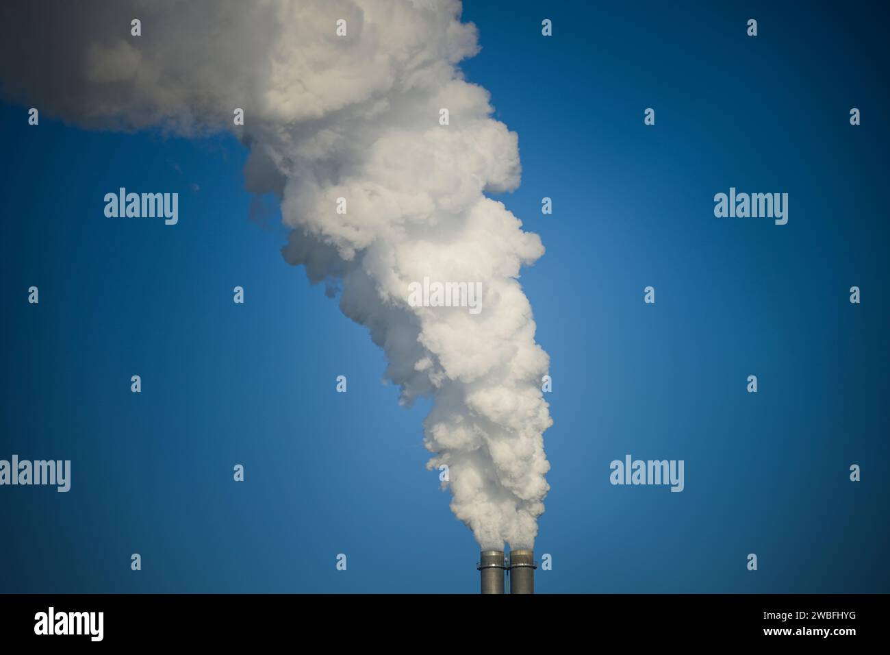 Wasserdampf hi-res stock photography and images - Alamy