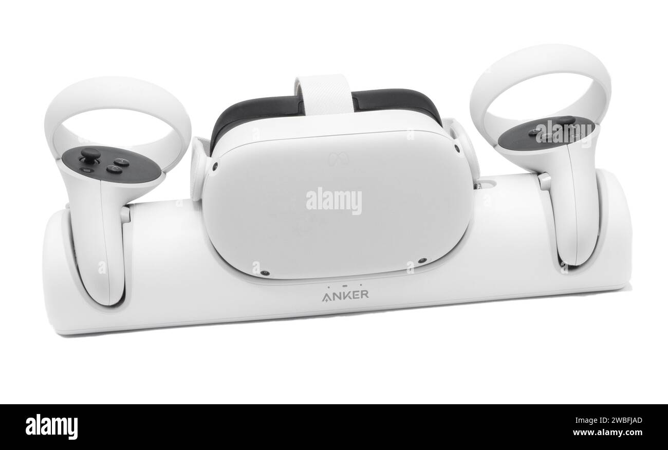 Virtual reality station Cut Out Stock Images & Pictures - Alamy