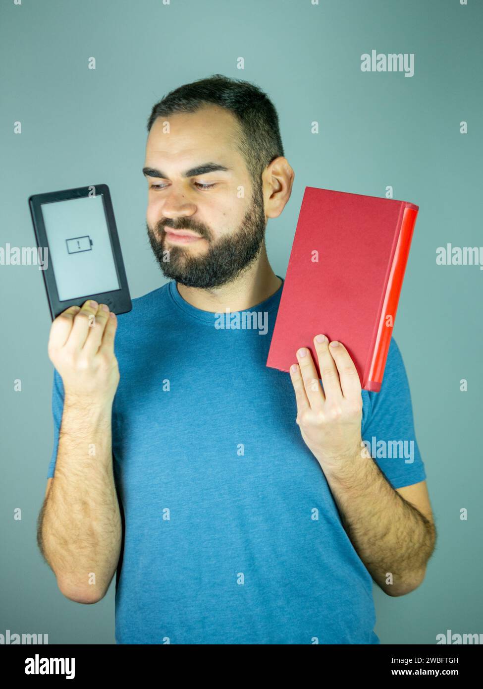 Paper battery hi-res stock photography and images - Alamy