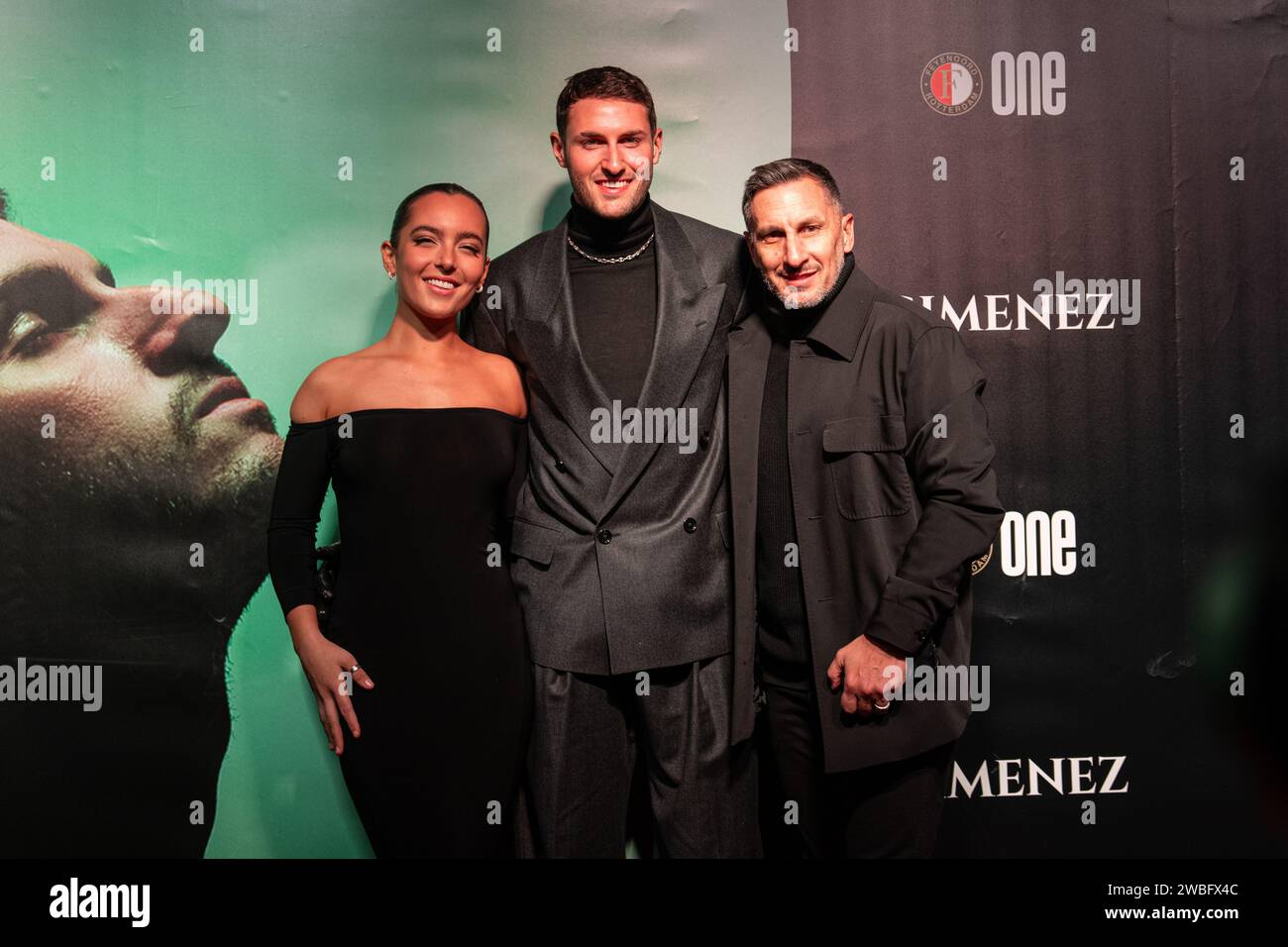 ROTTERDAM - Santiago Gimenez and his girlfriend Fer Serrano and father ...