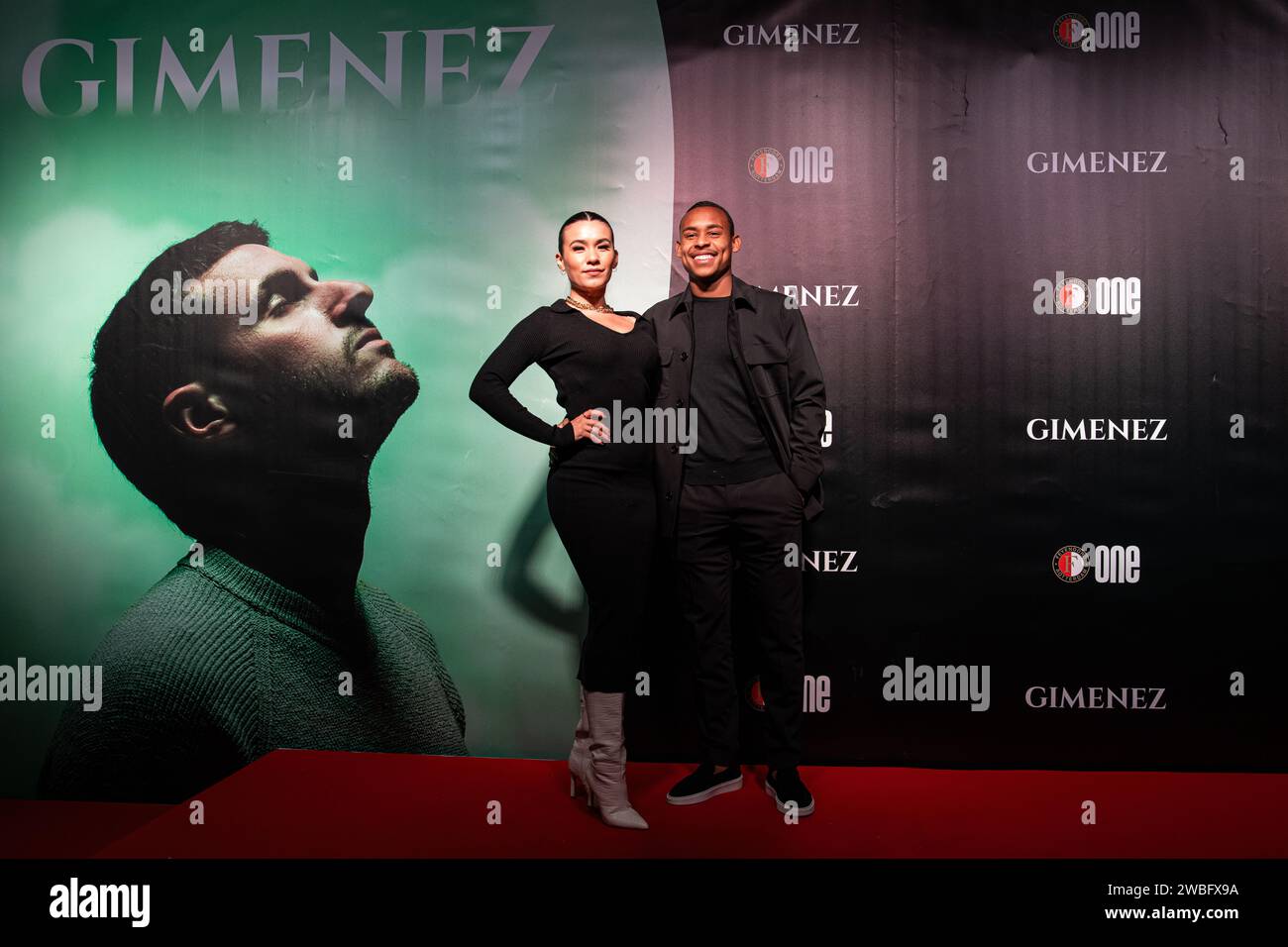 ROTTERDAM - Igor Paixao and his girlfriend Thayna Vieira on the red ...