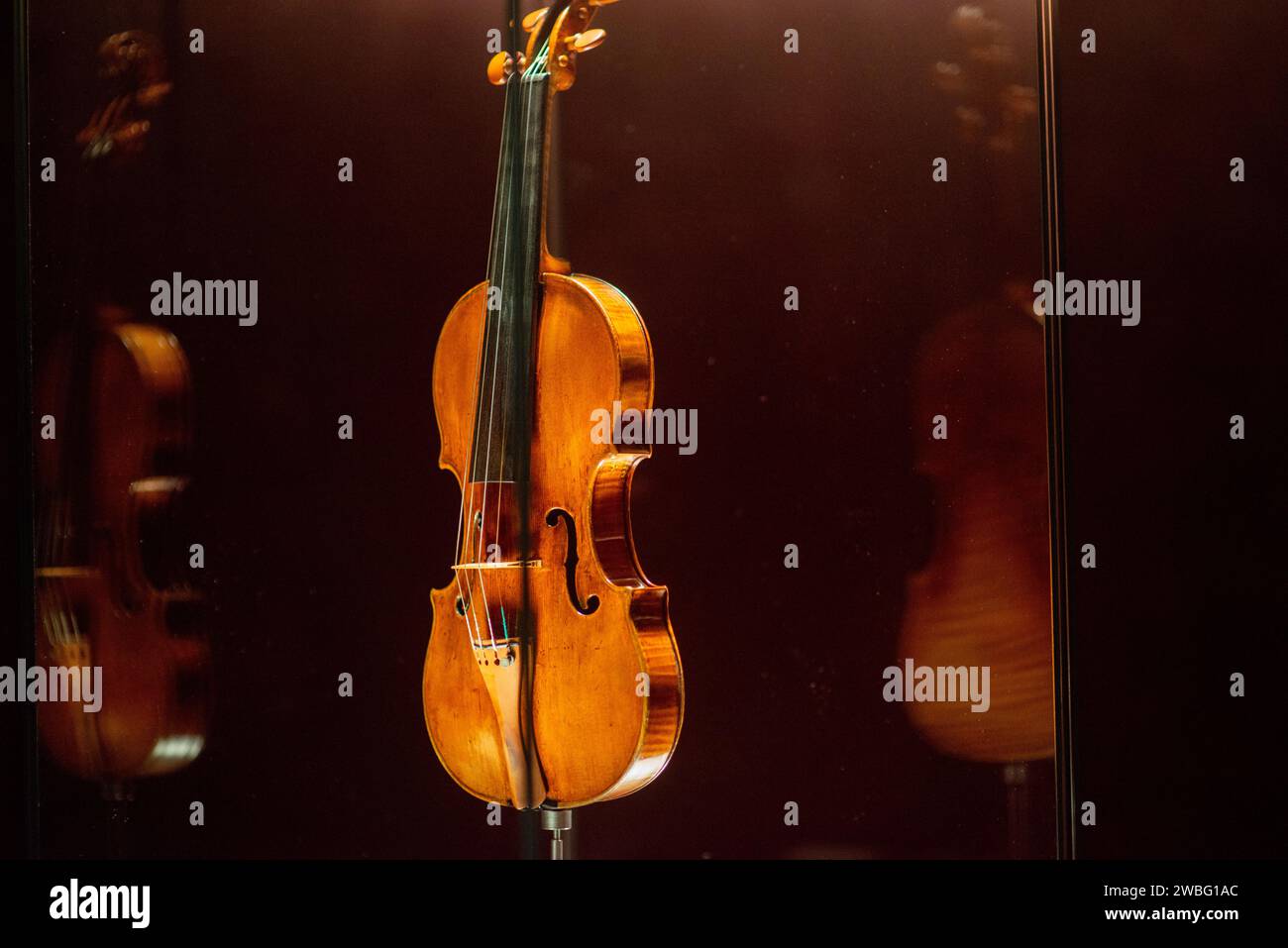 Orchestral masterpieces hi-res stock photography and images - Alamy