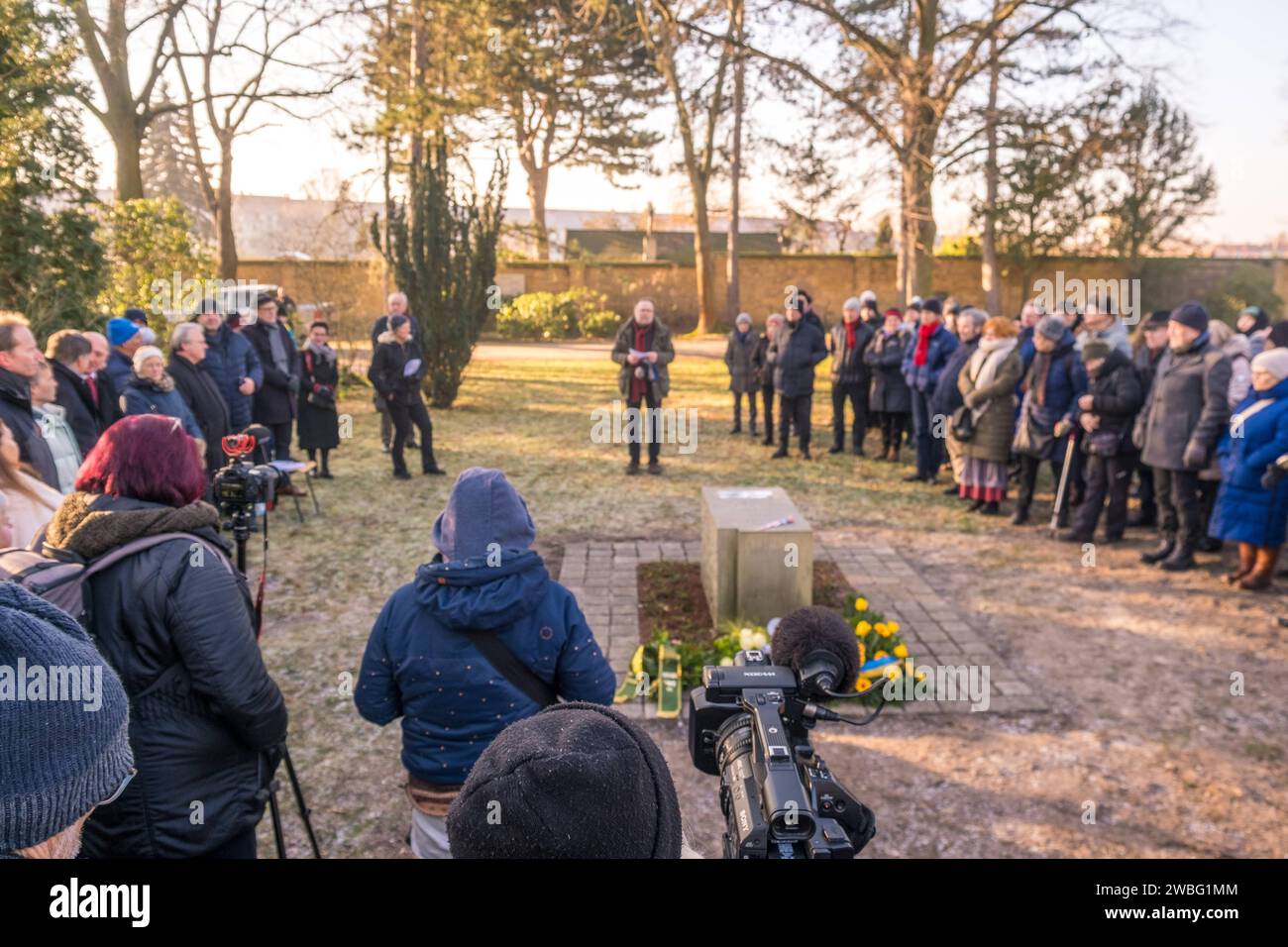 Anlässlich des 90. Jahrestages seiner Hinrichtung weihen die Stadt ...