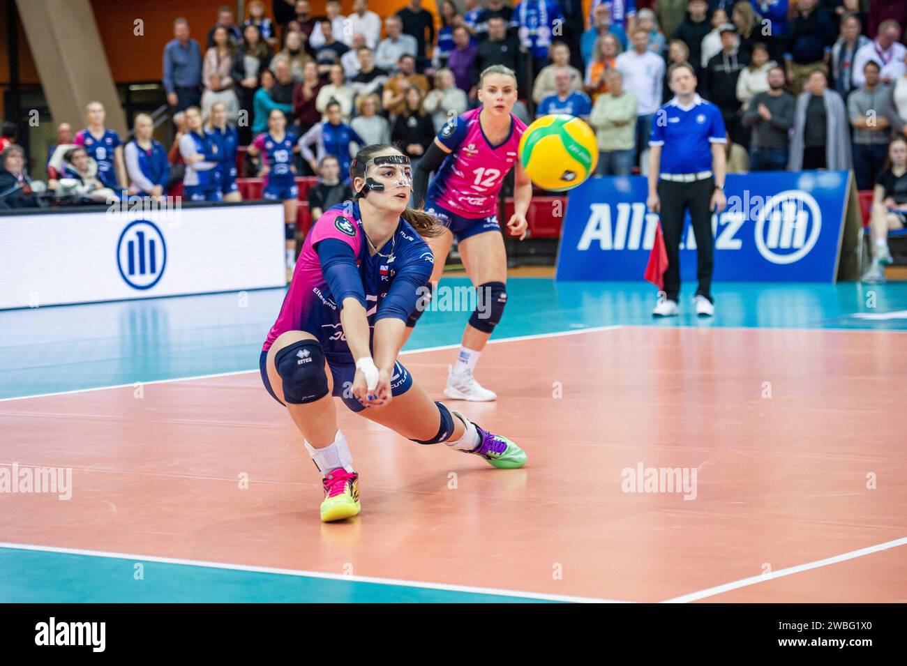 Ann Kalandadse (PGE Rysice Rzeszow, #27) - Ballannahme Volleyball ...