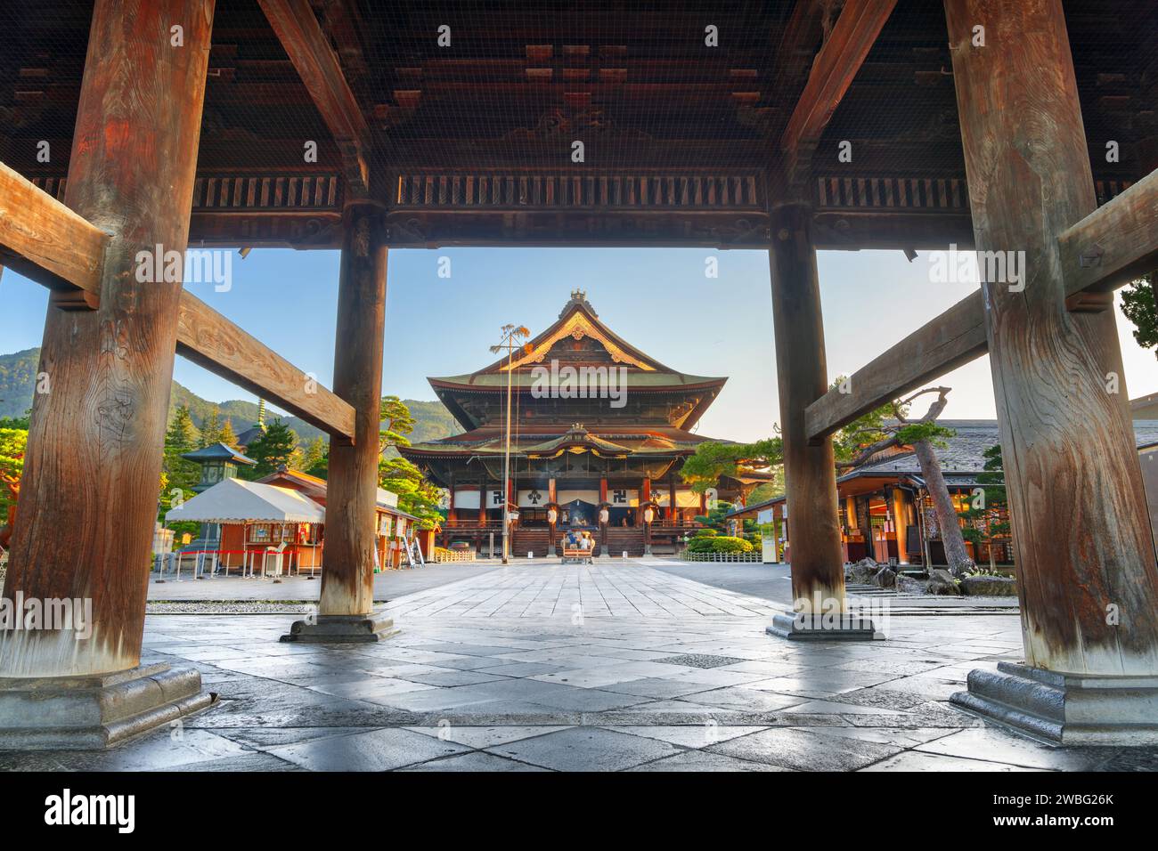 Zenkoji temple hi-res stock photography and images - Alamy