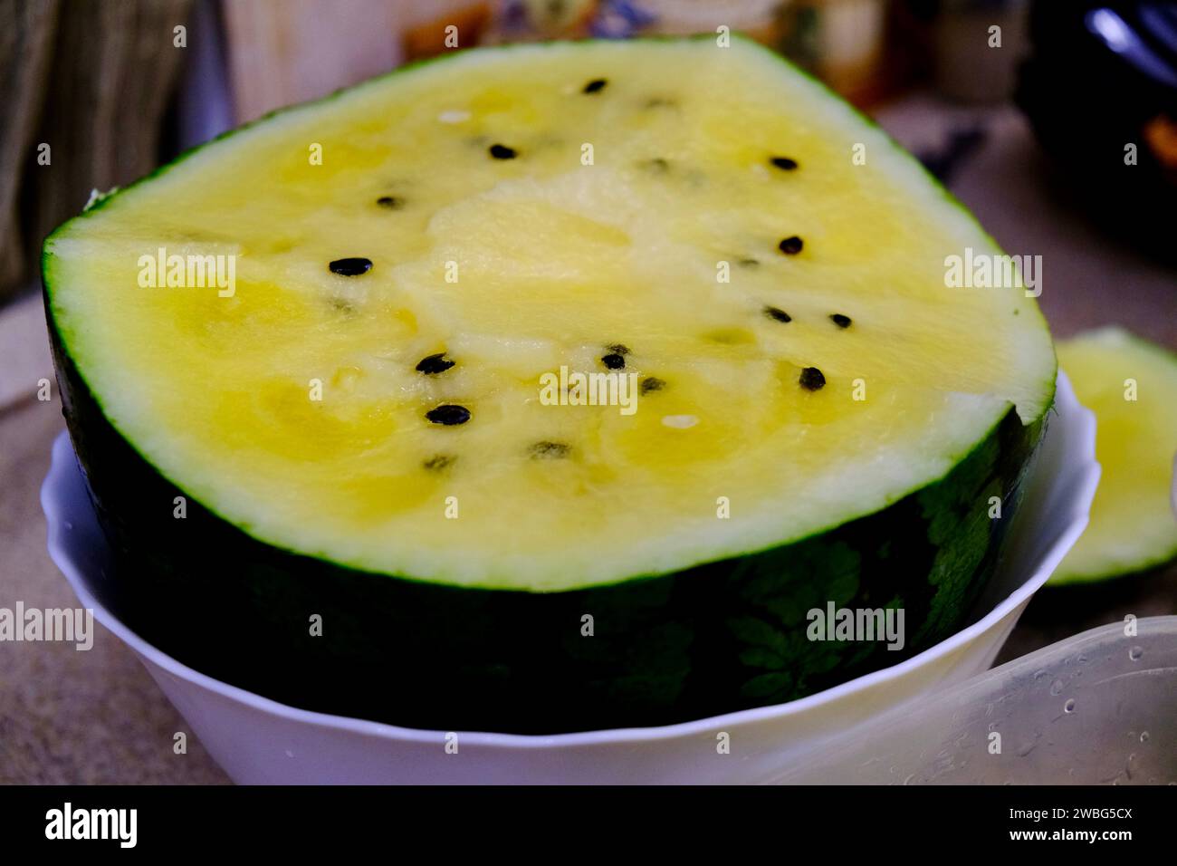 Half watermelon sliced plate hi-res stock photography and images - Alamy