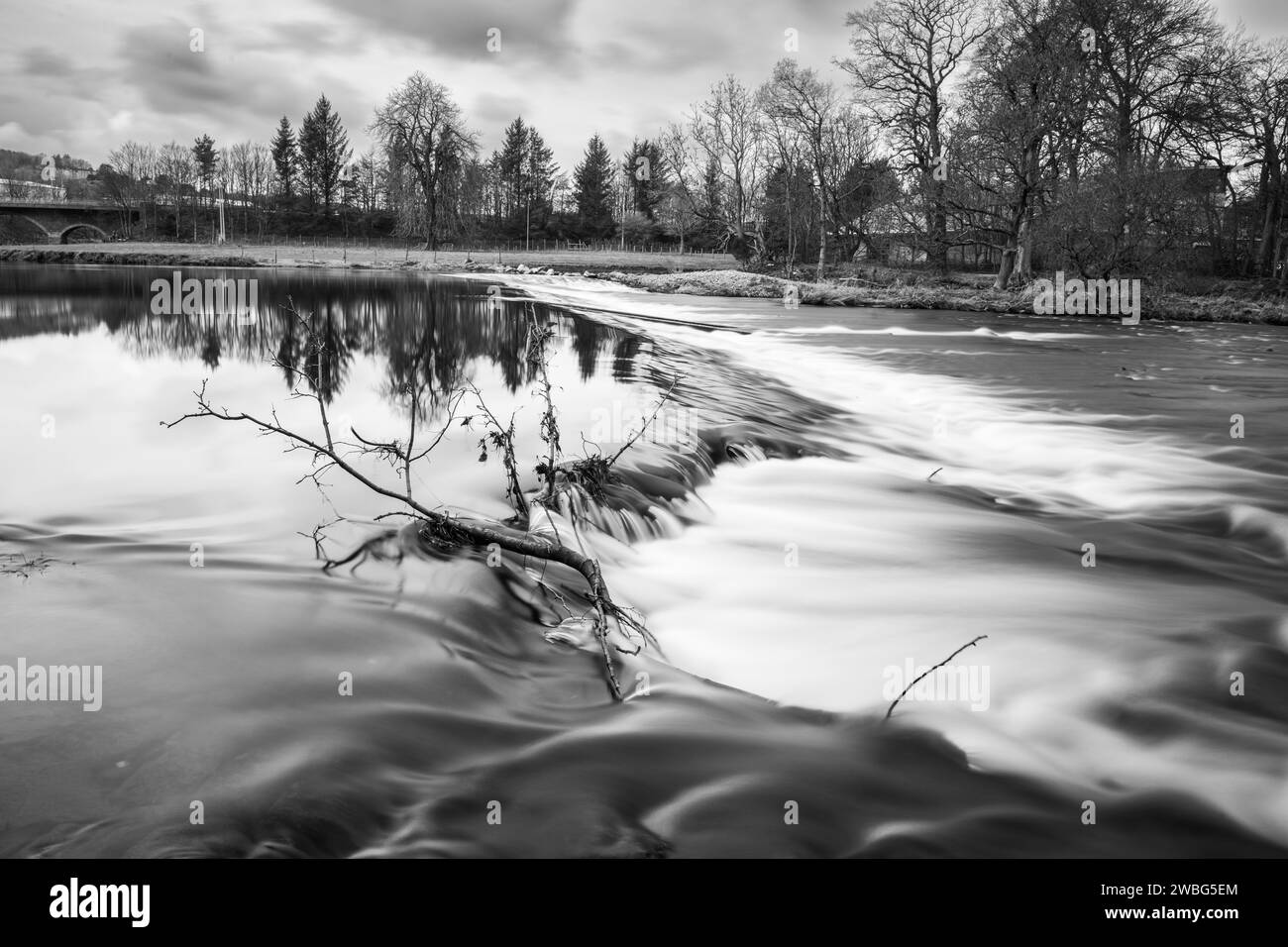 Long exposure of a weir on the River Don, Persley Den, Aberdeen ...