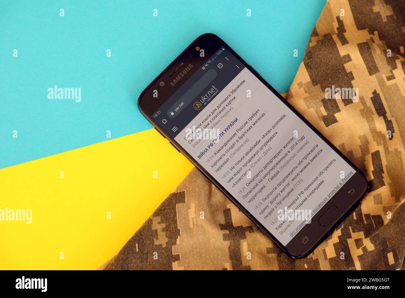 Channel 4 logo television screen hi-res stock photography and images - Alamy