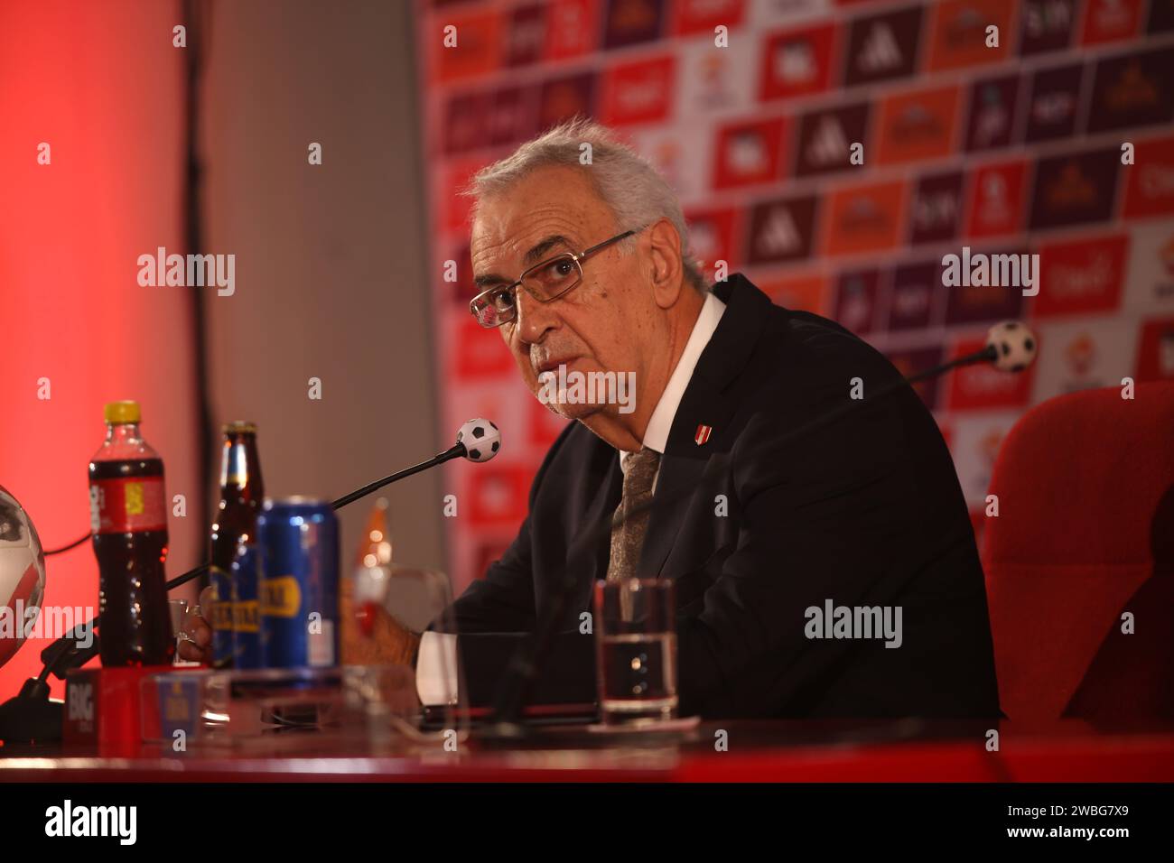 Lima, Peru. 10th Jan, 2024. Jorge Fossati, speaking at his presentation ...