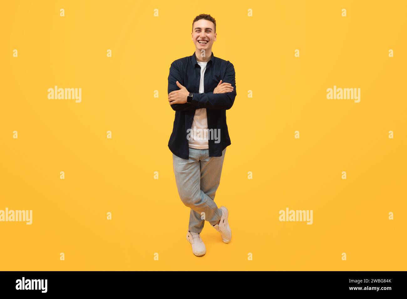 Arms crossed on chest hi-res stock photography and images - Alamy