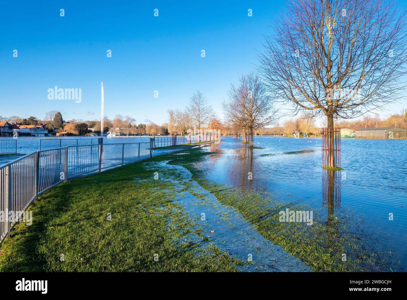 Oxfordshire UK 10/01/2024, Flooded River Thames , the worst for a ...