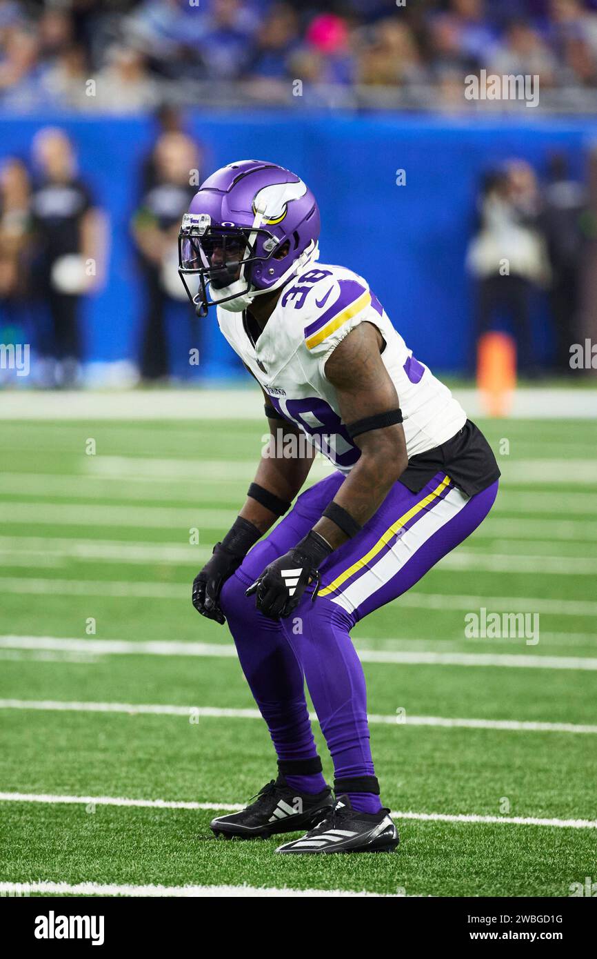 Minnesota Vikings cornerback Jaylin Williams (38) pursues a play ...