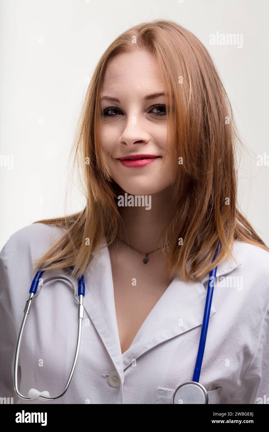 Focused medic hi-res stock photography and images - Alamy