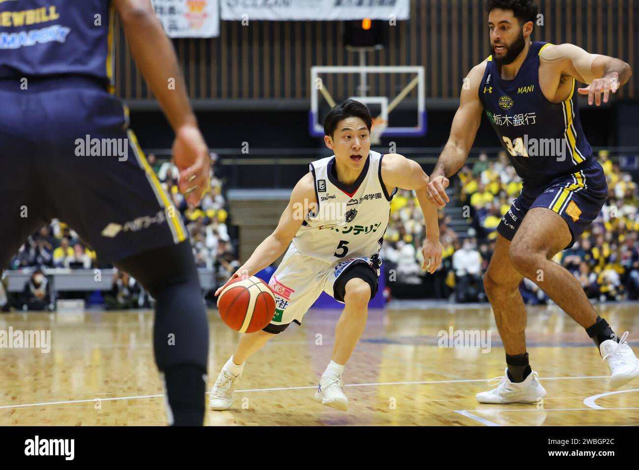 Yokohama Budokan, Kanagawa, Japan. 10th Jan, 2024. (L-R) Yuki Kawamura (B-Corsairs), Grant ...