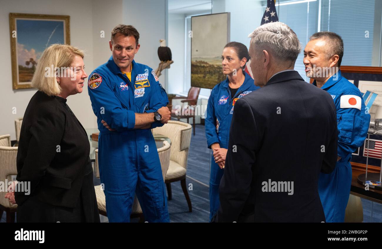 Second administrator of nasa hi-res stock photography and images - Alamy