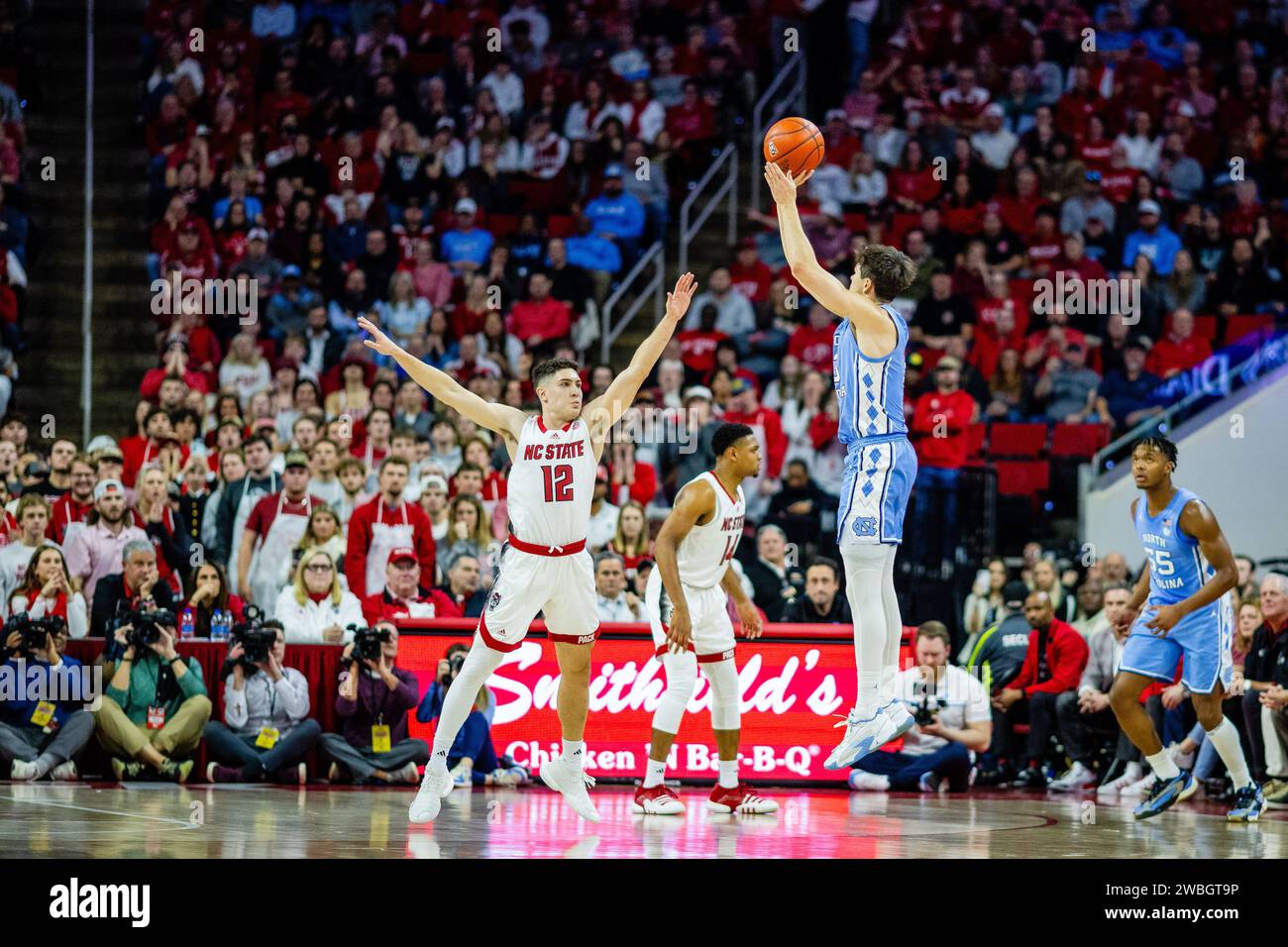 Raleigh, NC, USA. 10th Jan, 2024. North Carolina Tar Heels guard Cormac ...