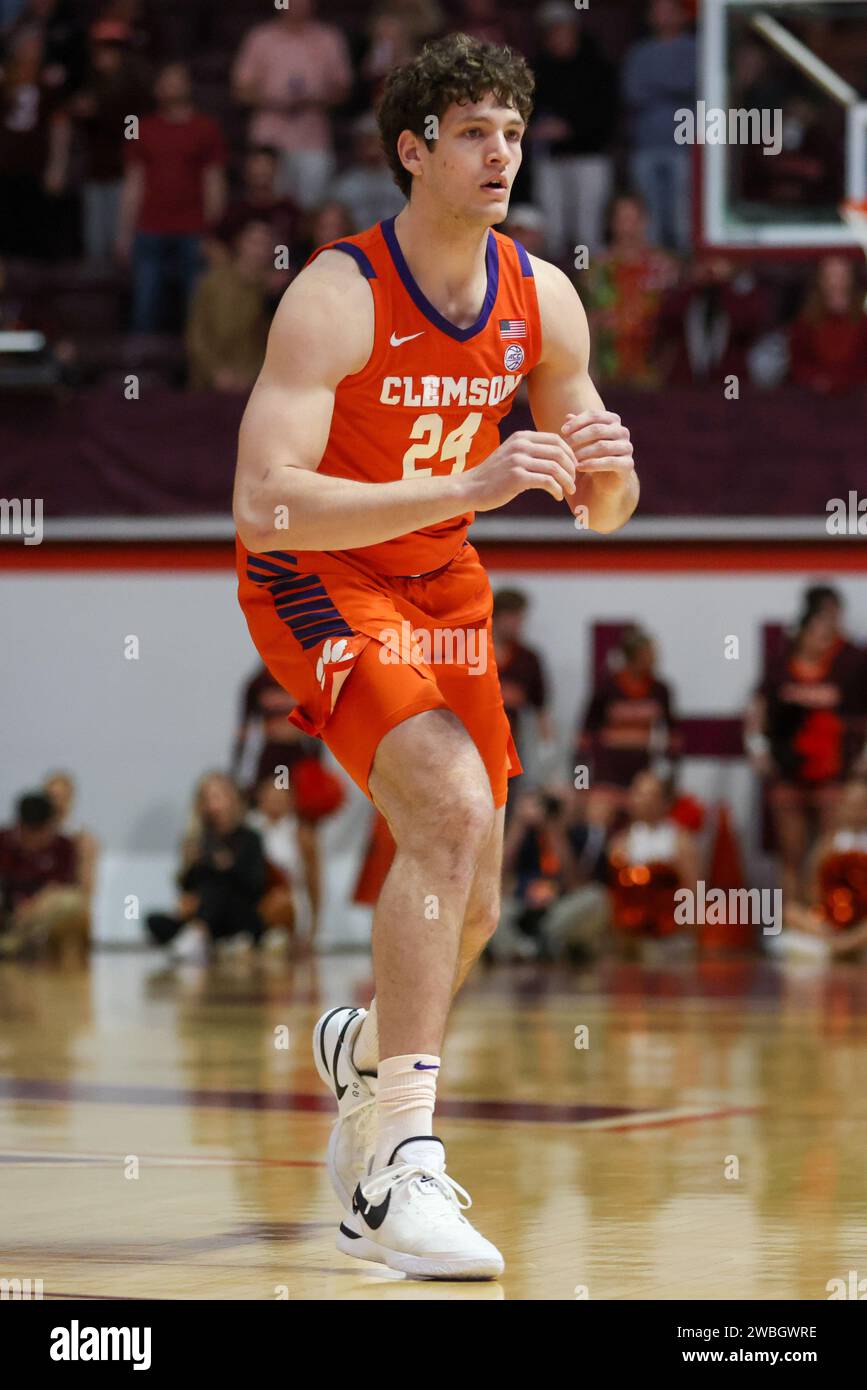 Blacksburg, Virginia, USA. 10th Jan, 2024. Clemson Tigers center PJ ...