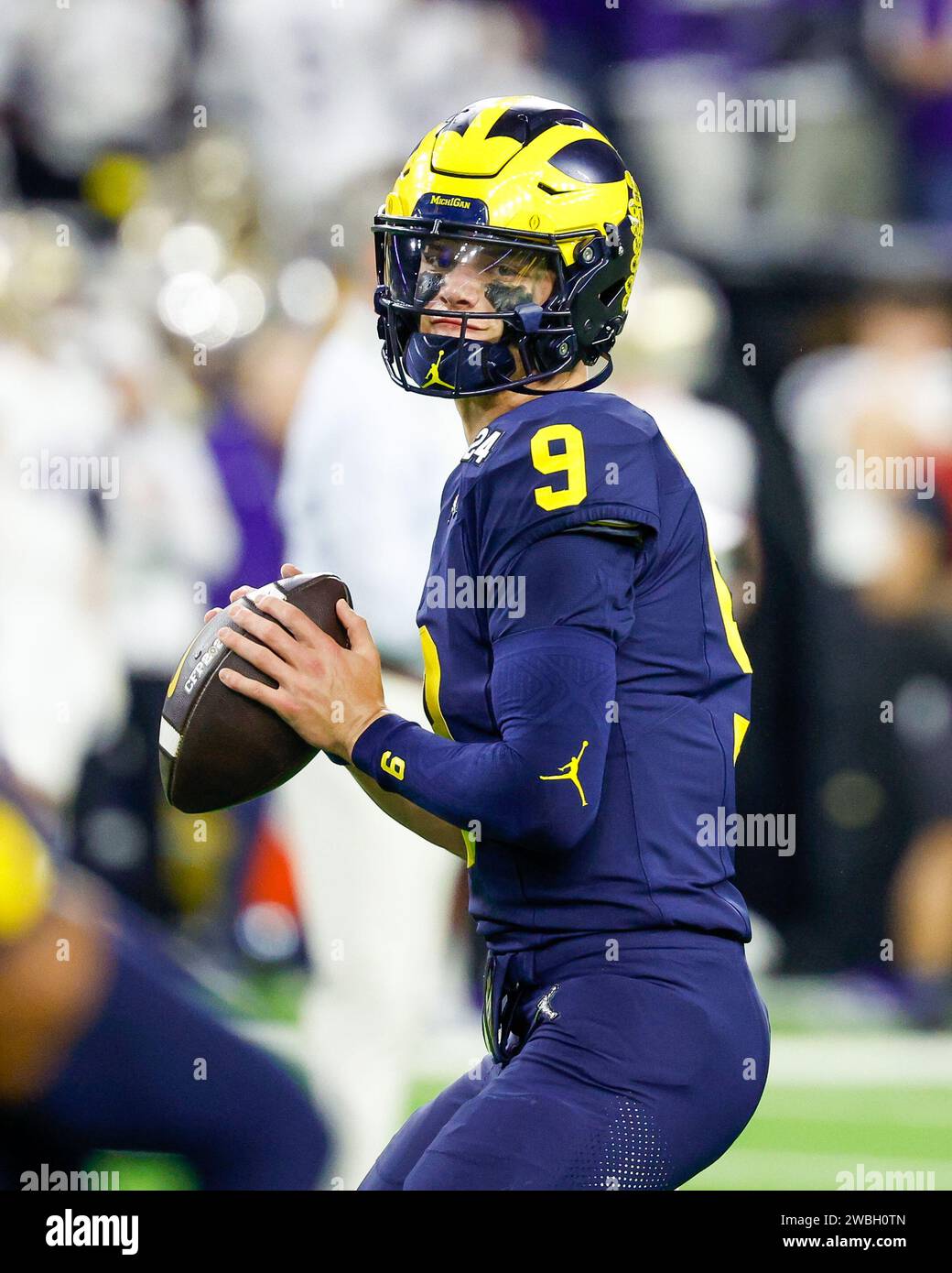 January 8, 2024: Michigan Wolverines quarterback J.J. McCarthy (9) during warmups before the ...