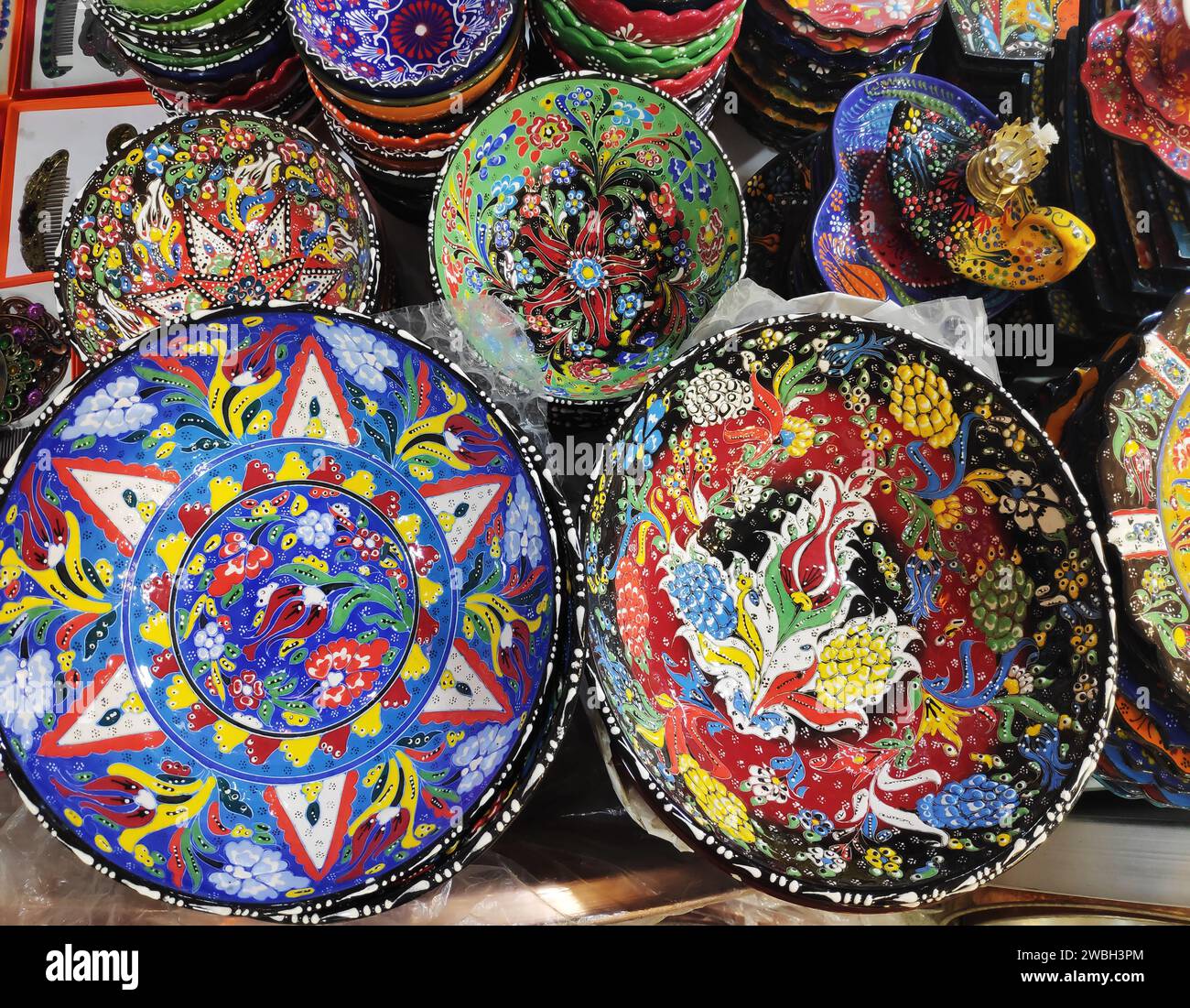 Decorative handmade ceramic plates in Istanbul grand bazaar market ...
