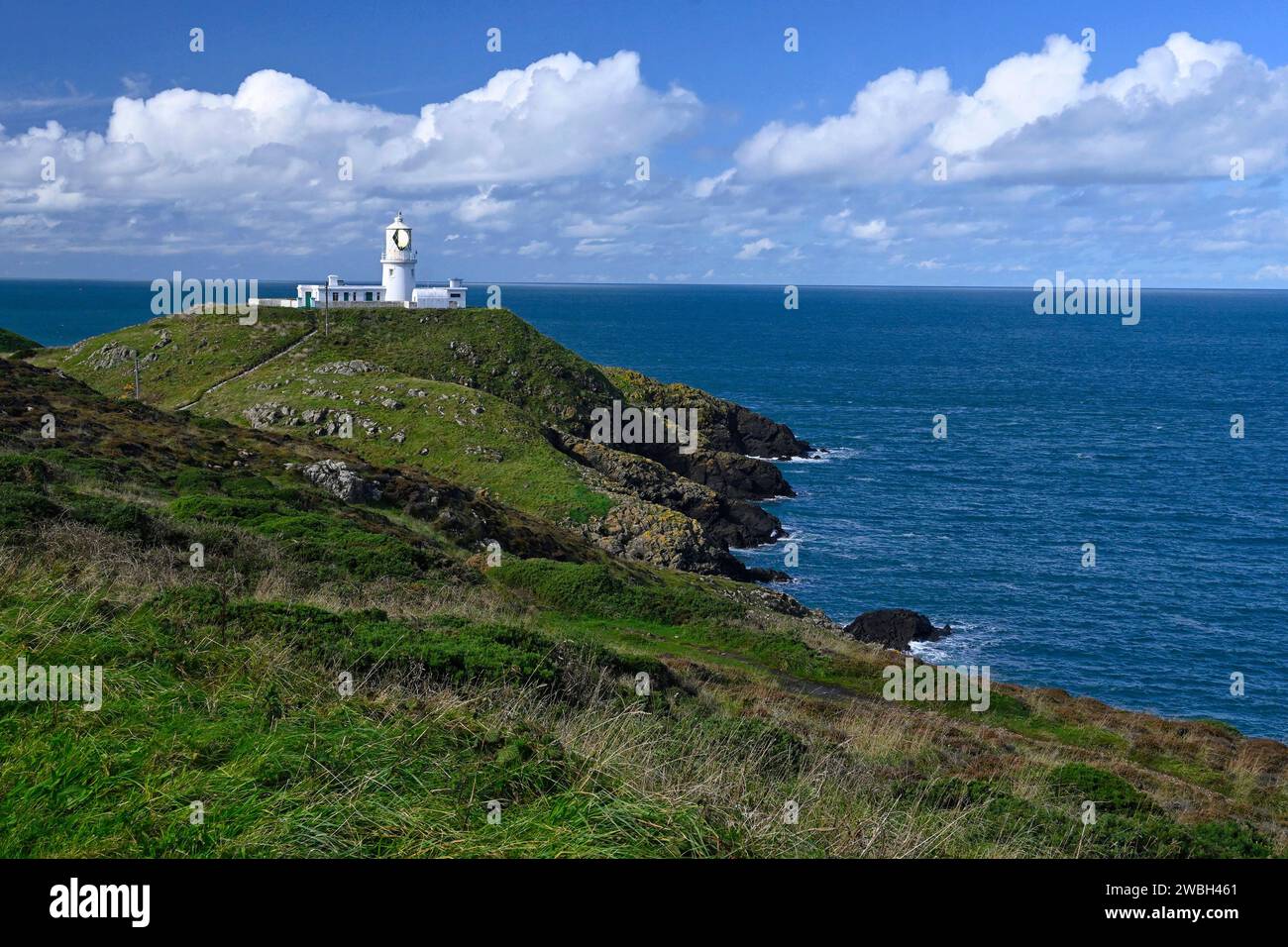 Strumble Head Lighthouse, Pembrokeshire, Wales, UK Stock Photo - Alamy