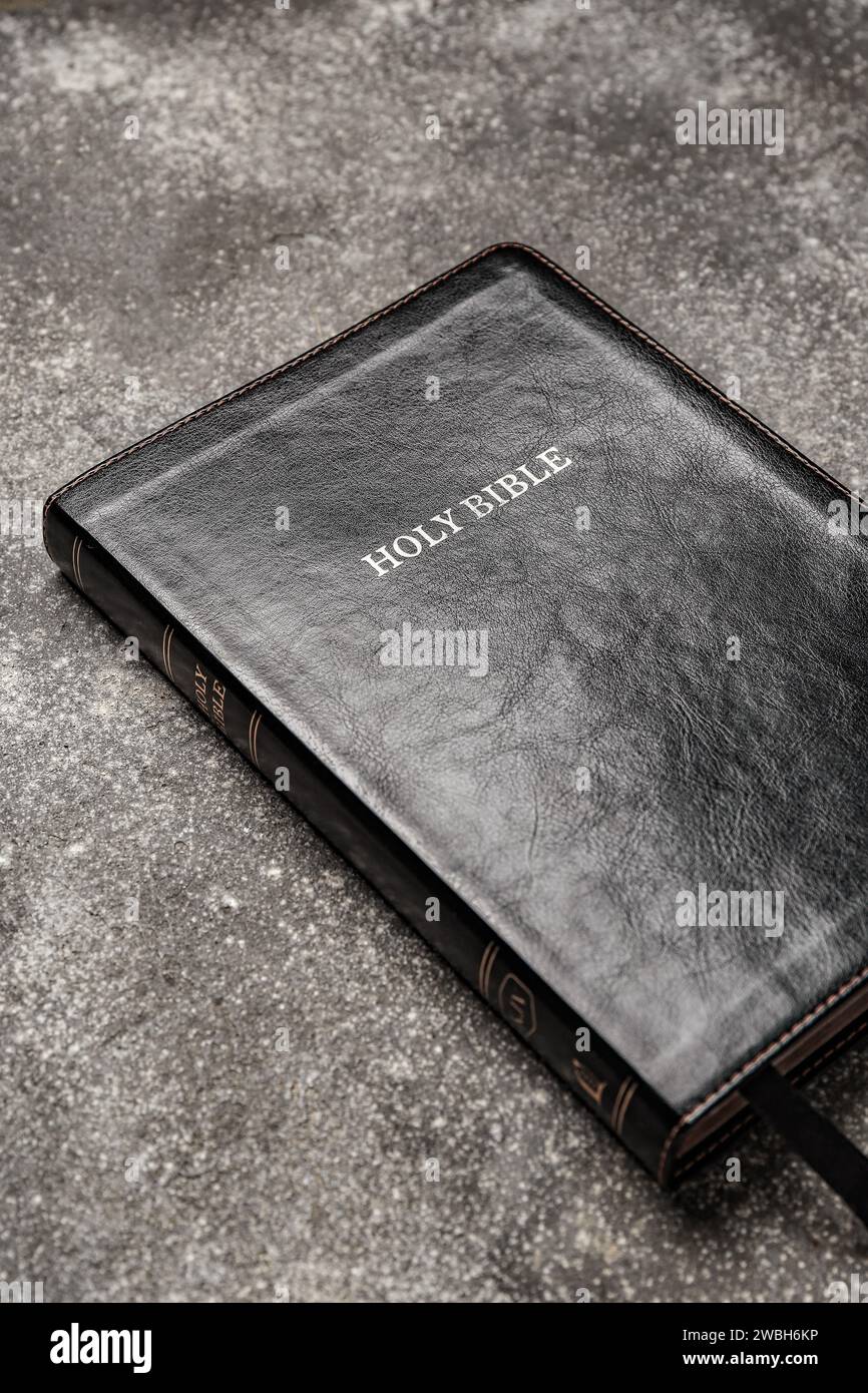Holy Bible on grunge background Stock Photo - Alamy