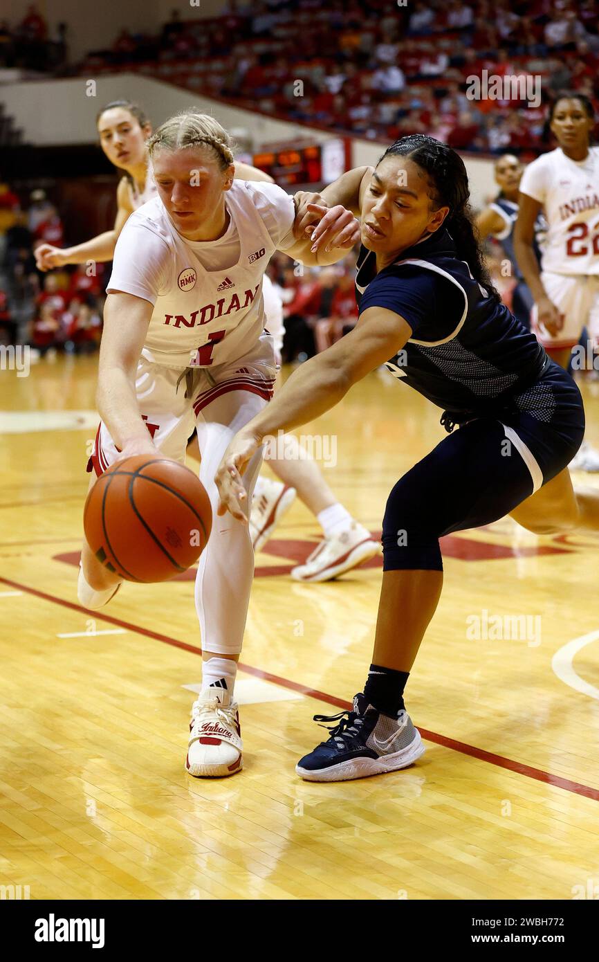 BLOOMINGTON, IN - JANUARY 10: Indiana Hoosiers guard Lexus Bargesser (1 ...