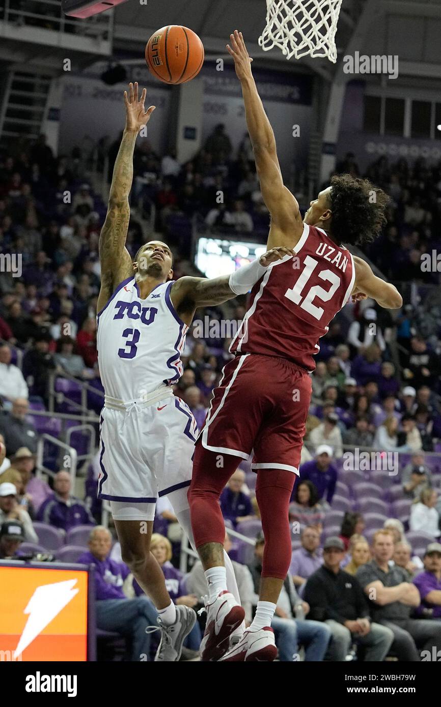 TCU guard Avery Anderson III (3) shoots against Oklahoma guard Milos ...