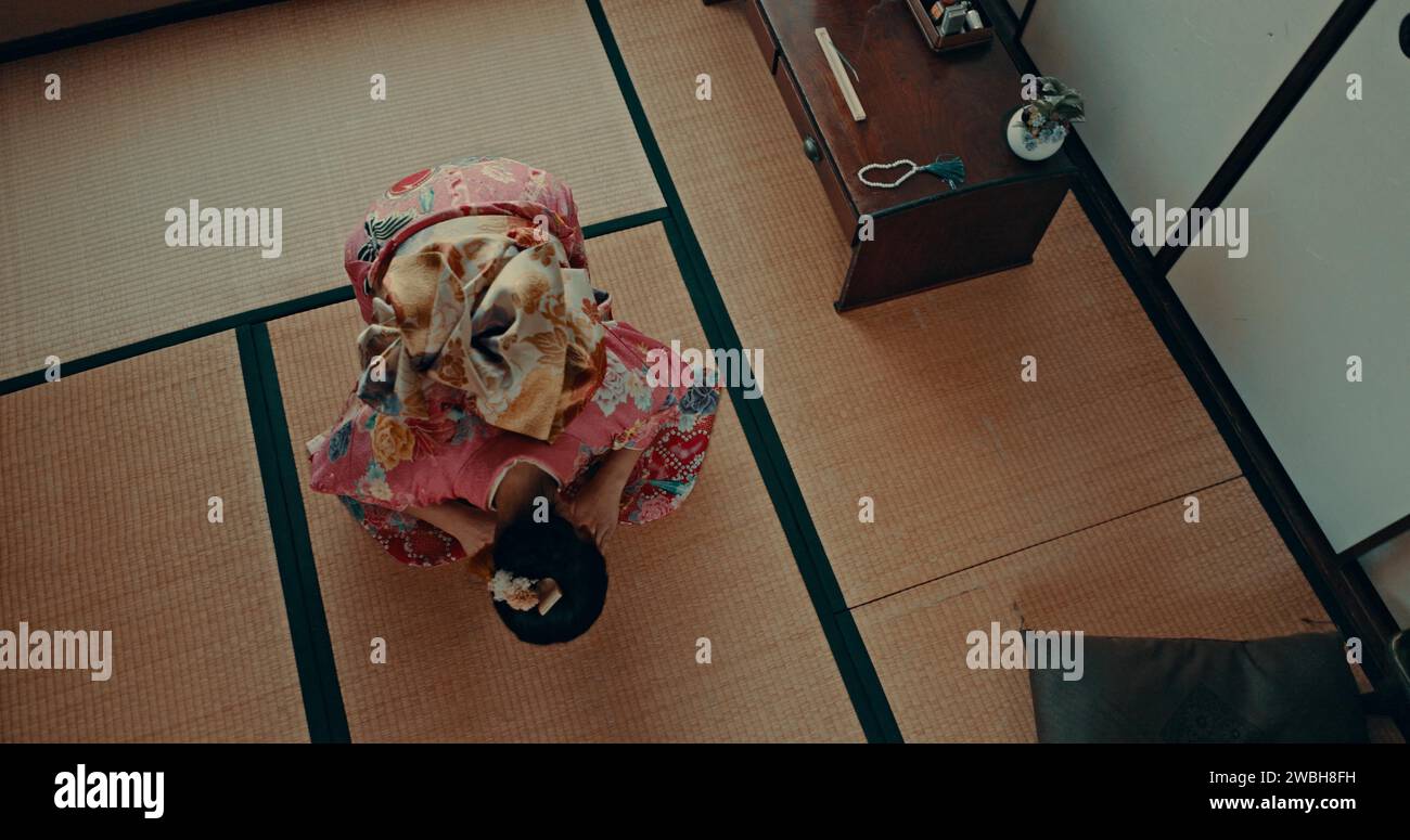 Japanese woman, praying and bow in shinto religion with meditation ...