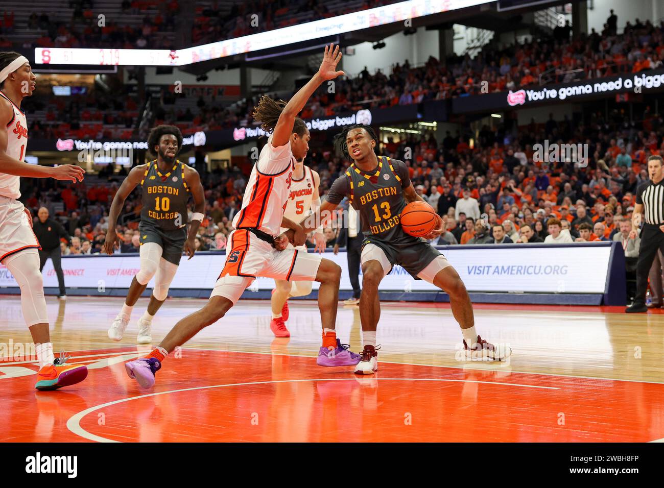 Syracuse, New York, USA. 10th Jan, 2024. During the ACC conference game ...
