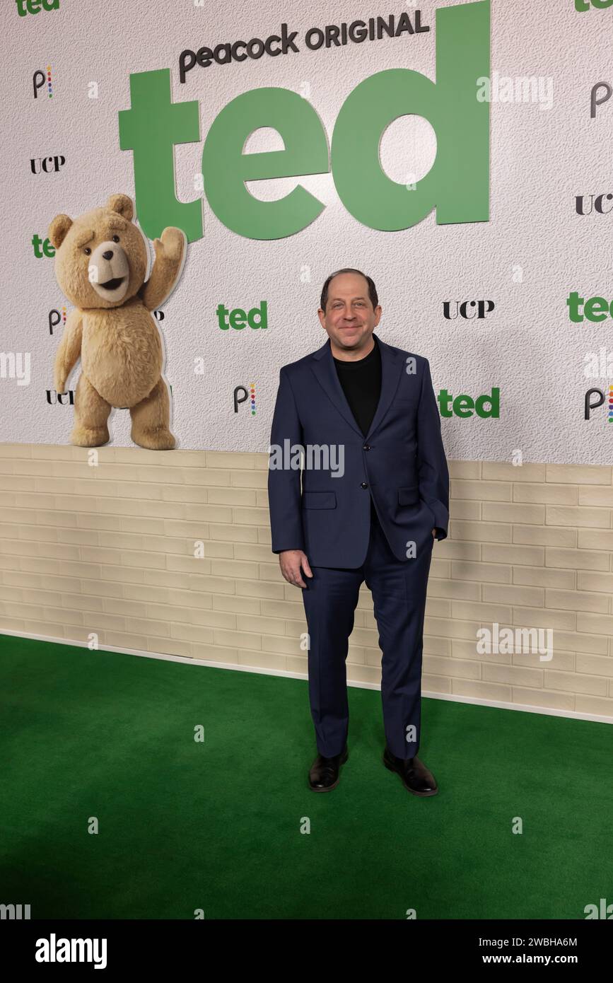 Los Angeles, USA. 10th Jan, 2024. Jason Kravitz. Seth MacFarlane attends the arrivals of Peacock ...
