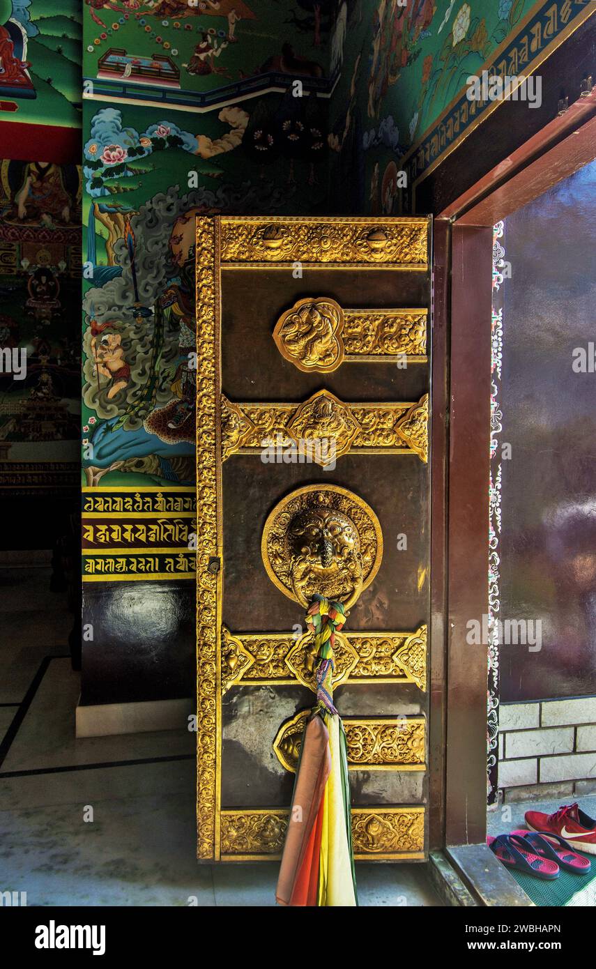 Open door of Drikung Kagyu Gompa Buddhist Monastery, Wongmin Thupten ...