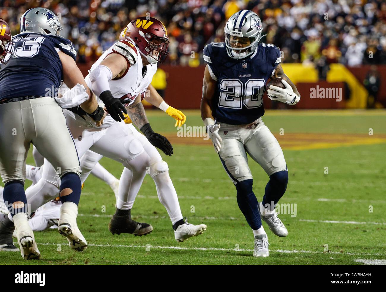 Dallas Cowboys running back Tony Pollard (20) with the carry against ...