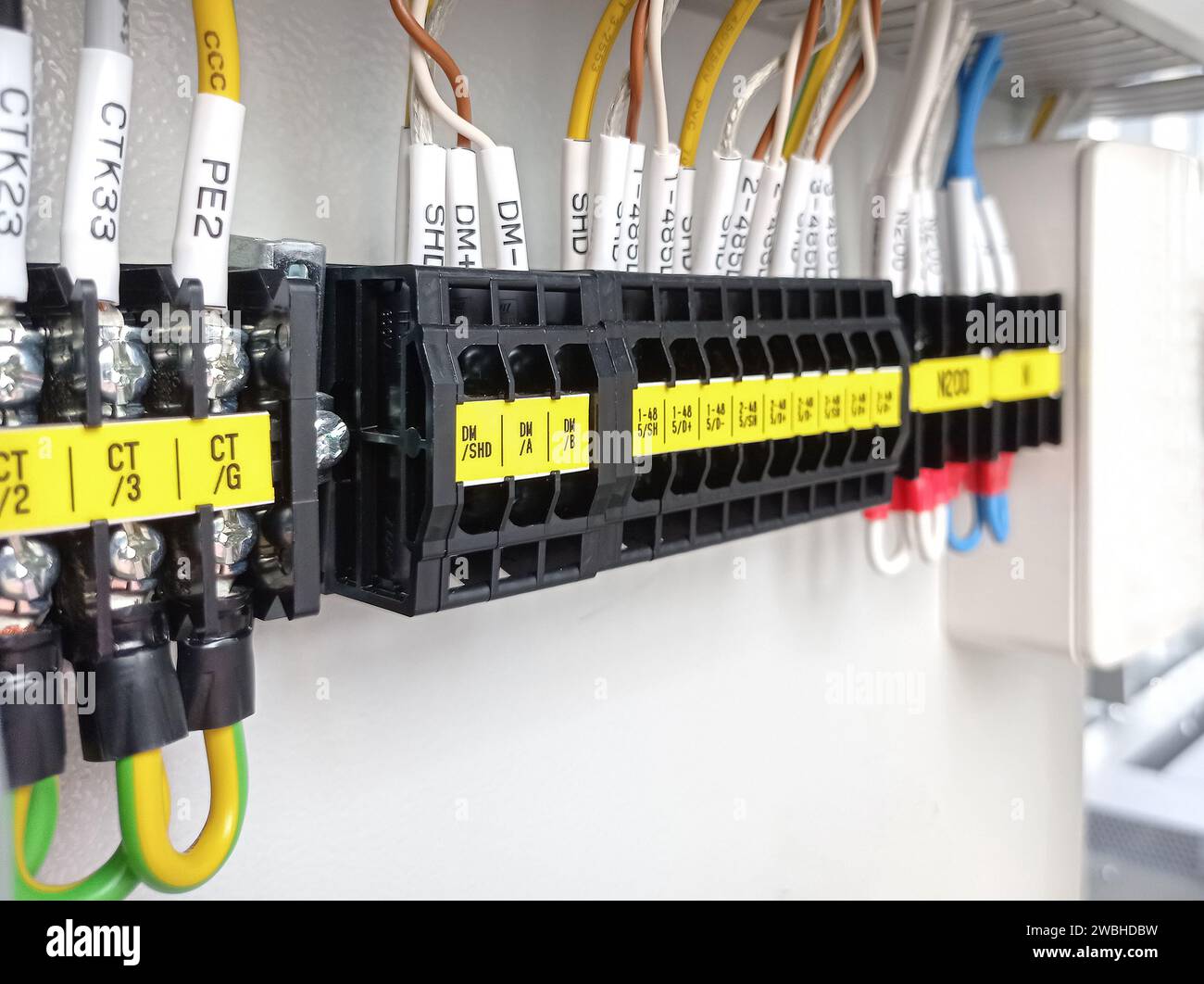 Wiring terminals in electrical control cabinets Stock Photo - Alamy