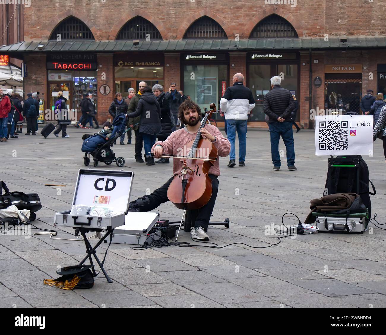 Busking equipment hi-res stock photography and images - Alamy
