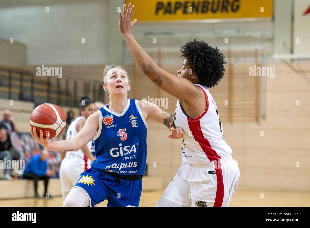 Frauenbasketball hi-res stock photography and images - Alamy