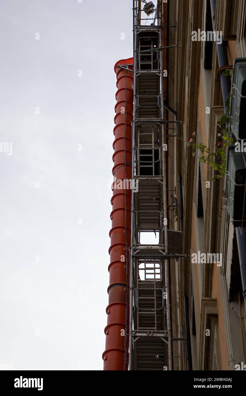 Plastic Slide Chute at Elaine Osborn blog