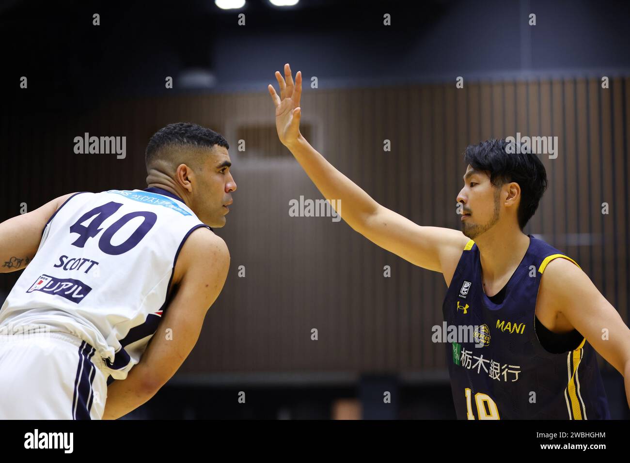 Yokohama Budokan, Kanagawa, Japan. 10th Jan, 2024. (L-R) Josh Scott (B-Corsairs), Kosuke ...