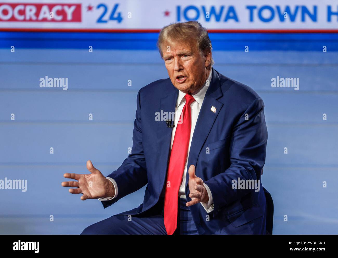 President trump 2024 town hall hi-res stock photography and images - Alamy