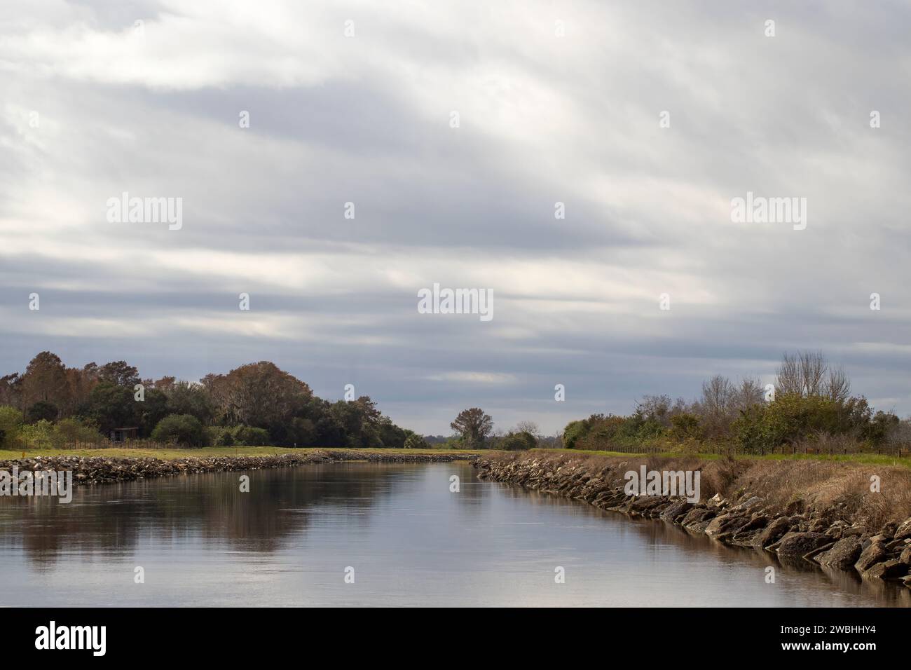 Lake Tohopekaliga near Kissimmee in Florida, USA Stock Photo - Alamy