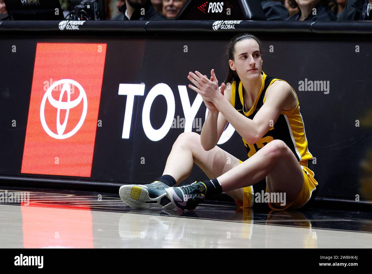 WEST LAFAYETTE, IN - JANUARY 10: Iowa Hawkeyes guard Caitlin Clark (22 ...