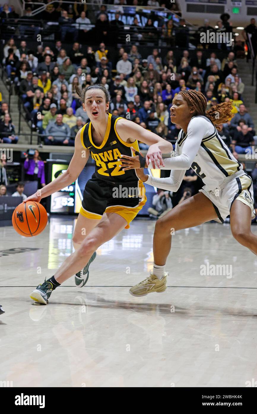 WEST LAFAYETTE, IN - JANUARY 10: Iowa Hawkeyes guard Caitlin Clark (22 ...